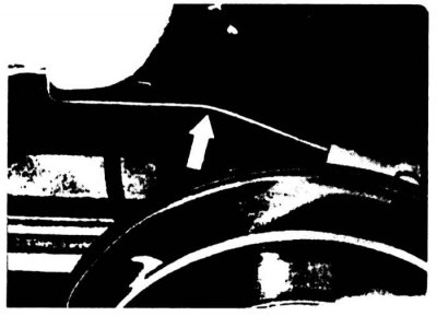 Removal and installation the rear anti-roll bar (Mercedes-Benz W123 ...