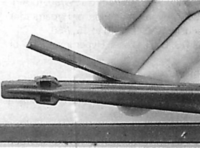 Windscreen wiper blades (Mercedes-Benz W124 1984-1995: General ...