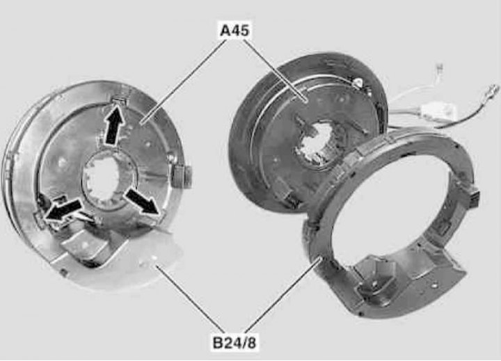 Removal and installation the steering wheel angle sensor (Mercedes-Benz ...